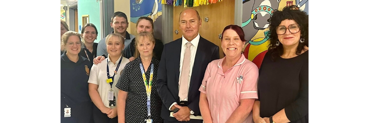 Splish, splash! Ward 1a fitted with accessible bathtub to improve hospital stays, thanks to ...